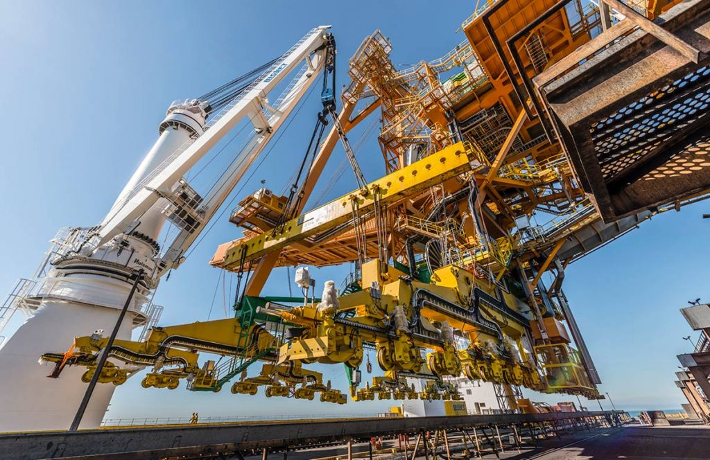 Heavy Lifting & Installation | Heaving Rigging Equipment